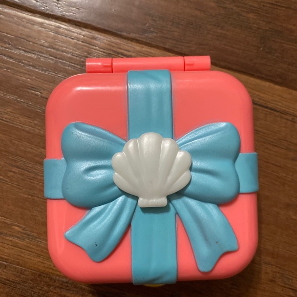 Toys | 218 Polly Pocket Pink Present Blue Ribbon Beach No Dolls | Poshmark